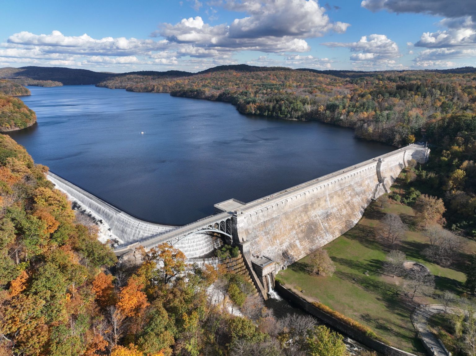 Download DJI Mavic 3 Sample Photos And Video Footage Here – DroneXL