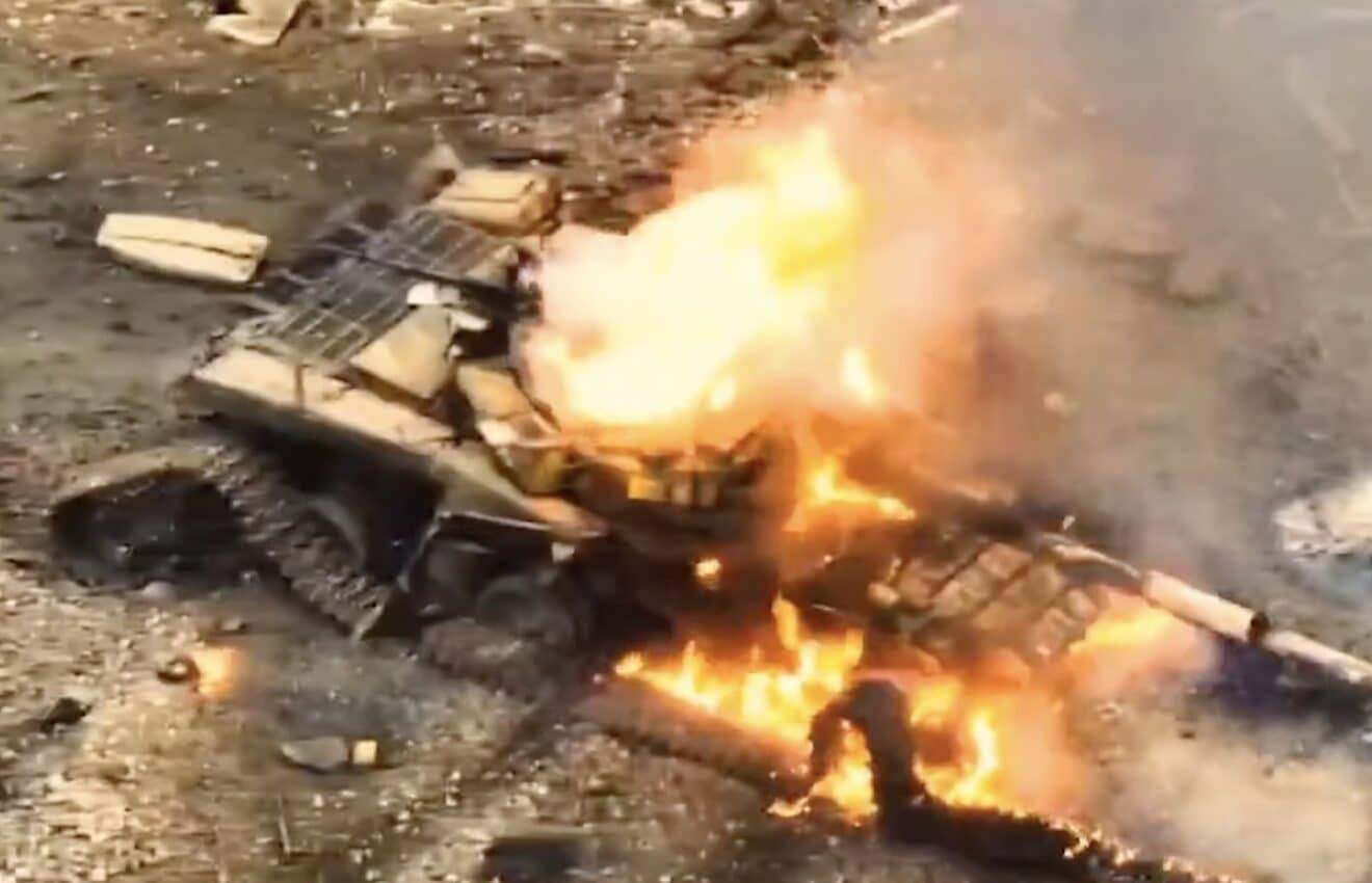 Ukraine Uses FPV Drones With Makeshift RPG-7 Explosives