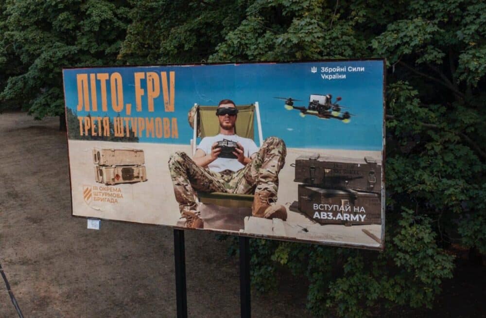 Ukraine's Million-Drone Army: How Consumer Tech Revolutionized Modern ...