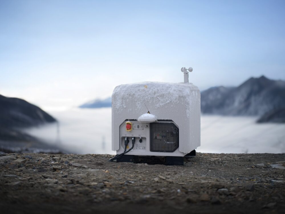 DJI Dock 3 And Matrice 4D And 4TD Usher In Versatile “Drone In A Box ...