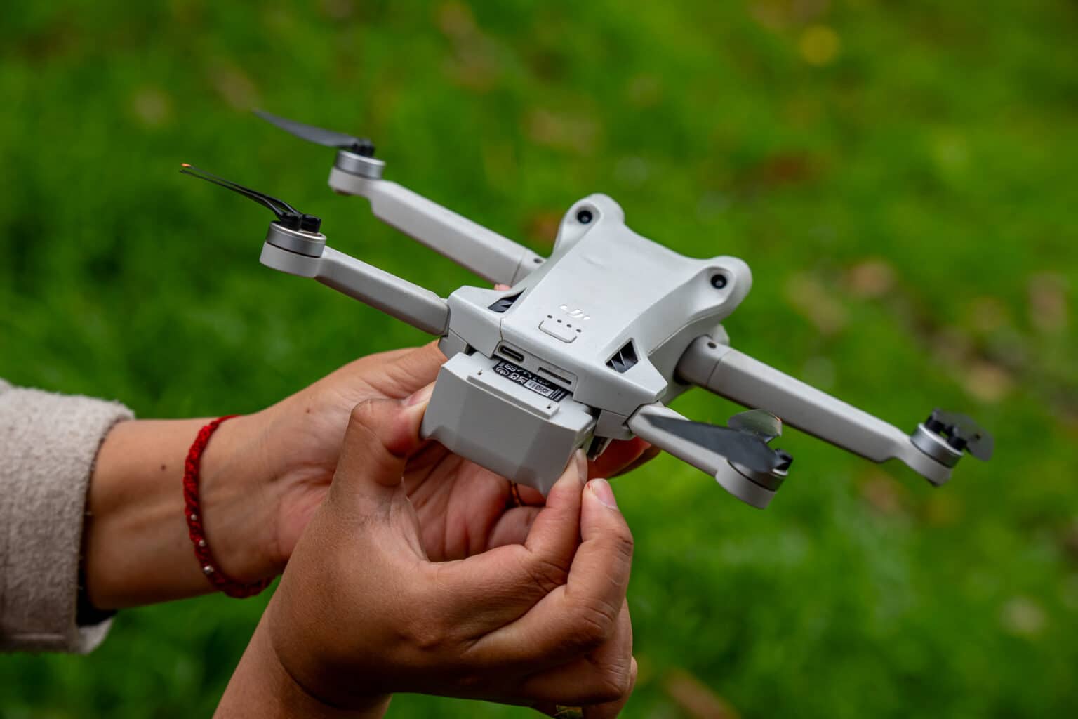 Toronto Police Charge Seven Drone Pilots During Blue Jays Playoffs ...