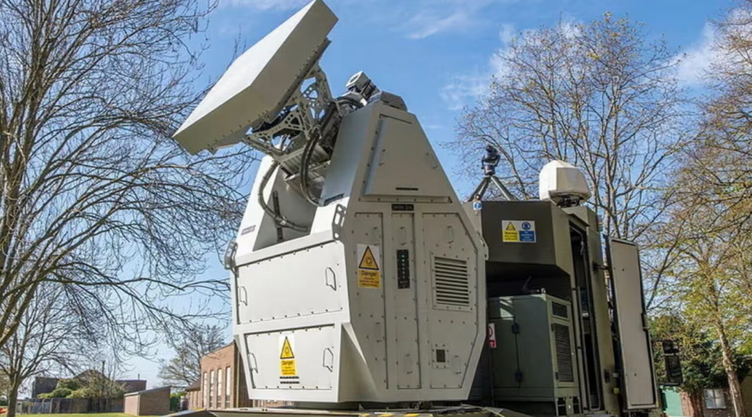 UK’s RapidDestroyer Microwave Weapon Neutralizes Drone Swarms, Signals Shift In Counter-UAV Tech