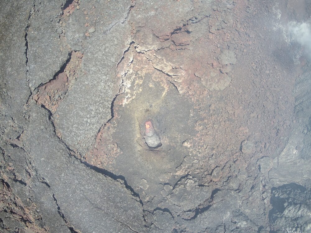 DJI Matrice 600 Makes Possible Stunning Close-Up Of Kīlauea