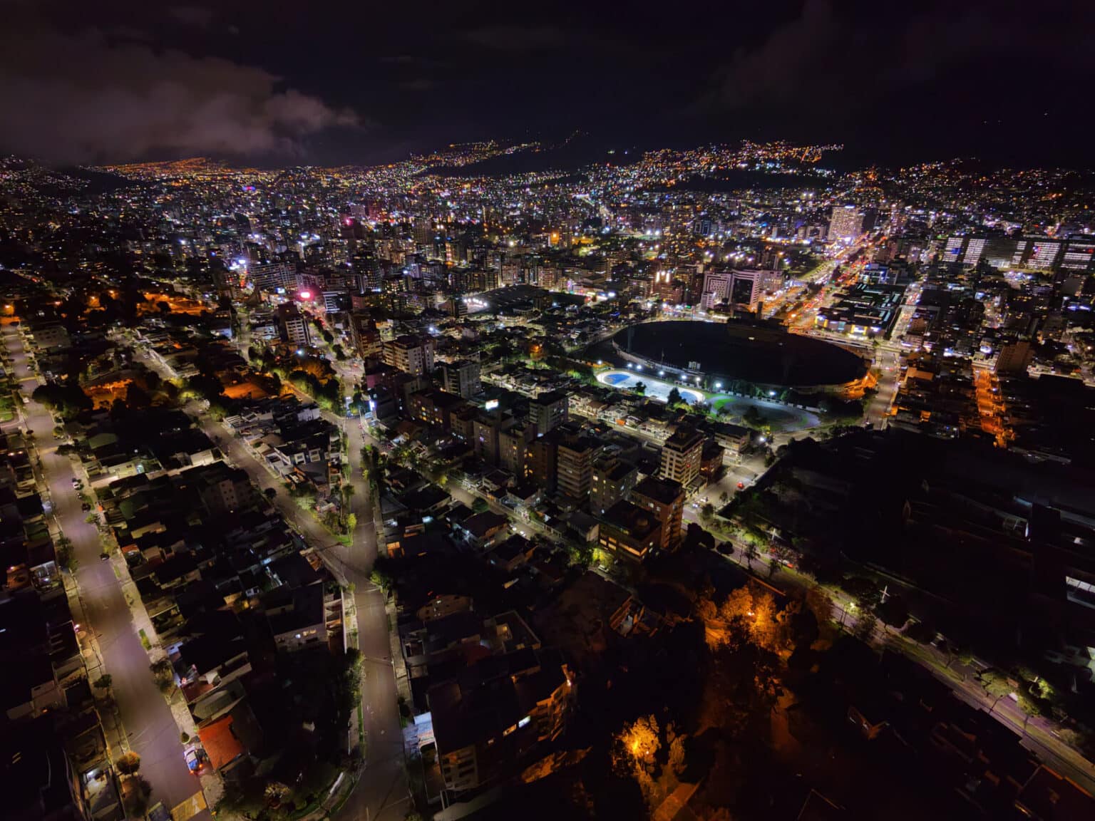 Neo 2 At Night: How Far Can You Push The ISO