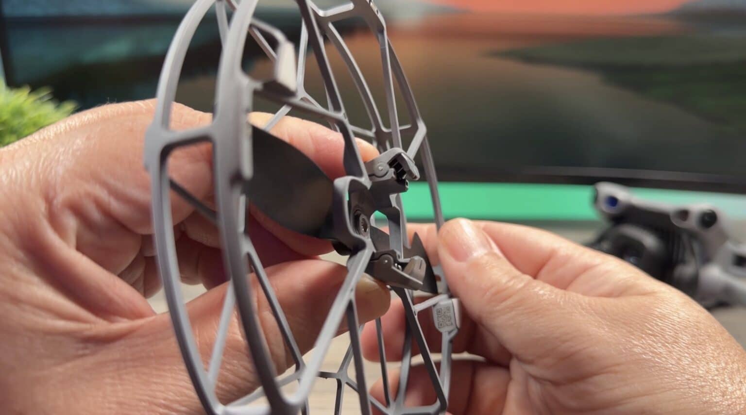 DJI Mini 5 Pro Prop Guards Hands-On: The Firmware Restrictions Nobody ...